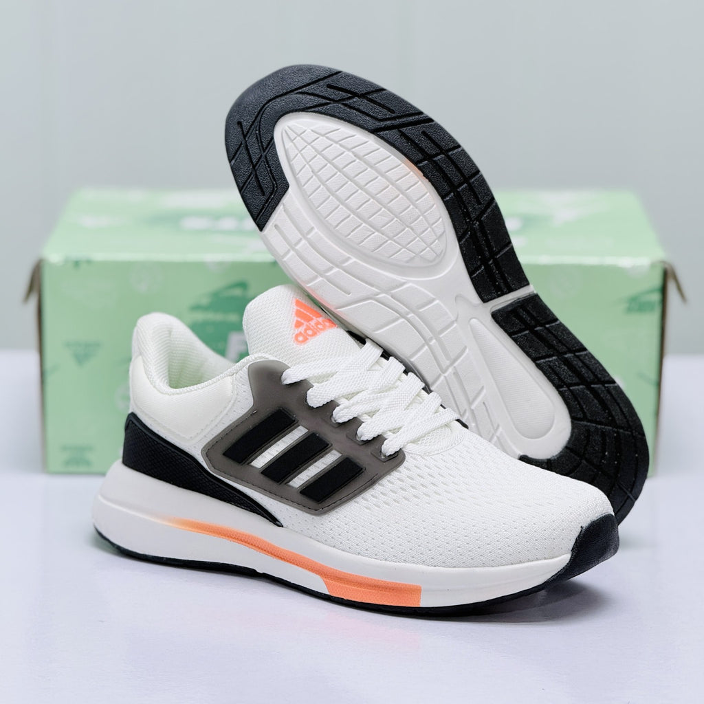 Model Code 329 – Running Sneaker – Footprints